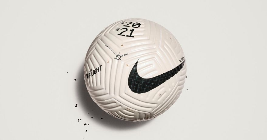Nike Flight Ball: Dieser aerodynamische Ball soll den Fußball ...